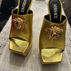 Versace | Shoes | Versace Women La Medusa Leather Platform Heels | Poshmark